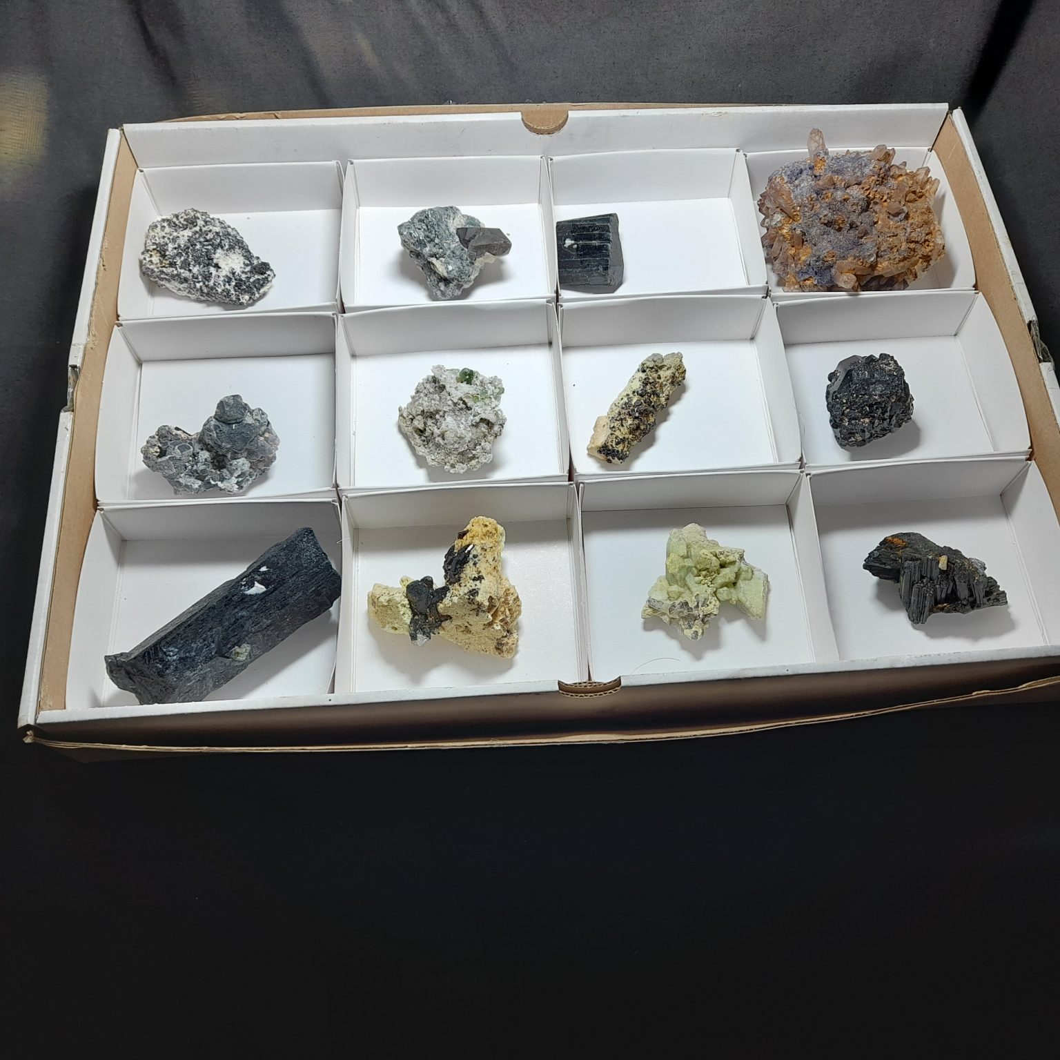 F mineral specimens Archives » AMAZONITE