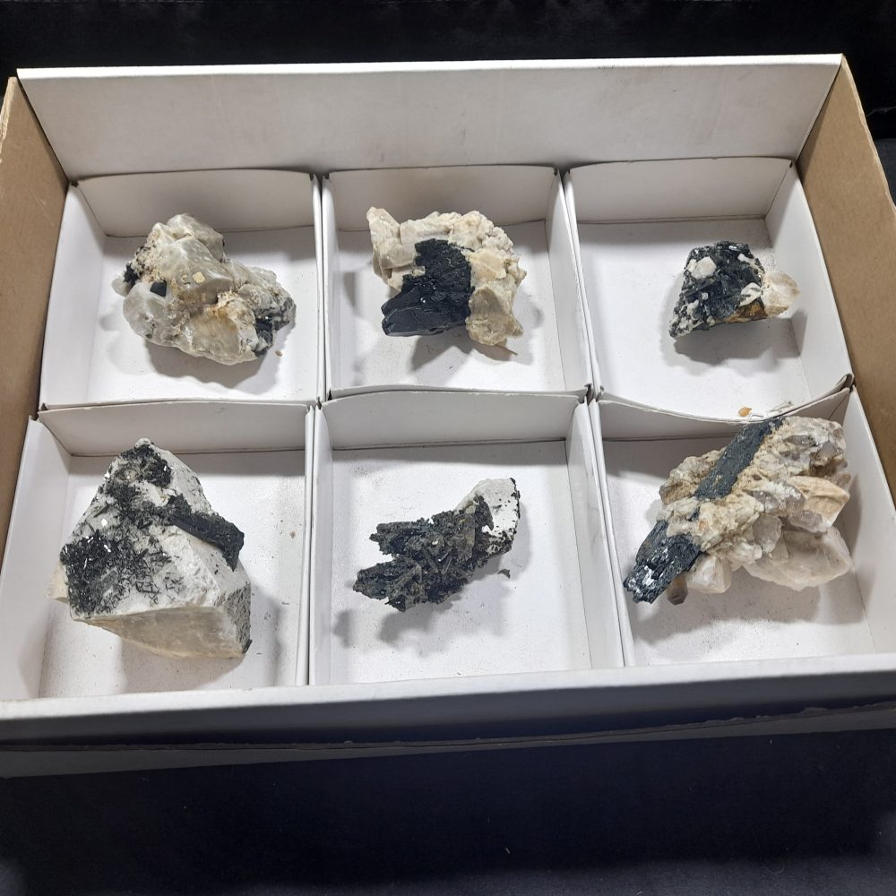 F mineral specimens Archives » AMAZONITE