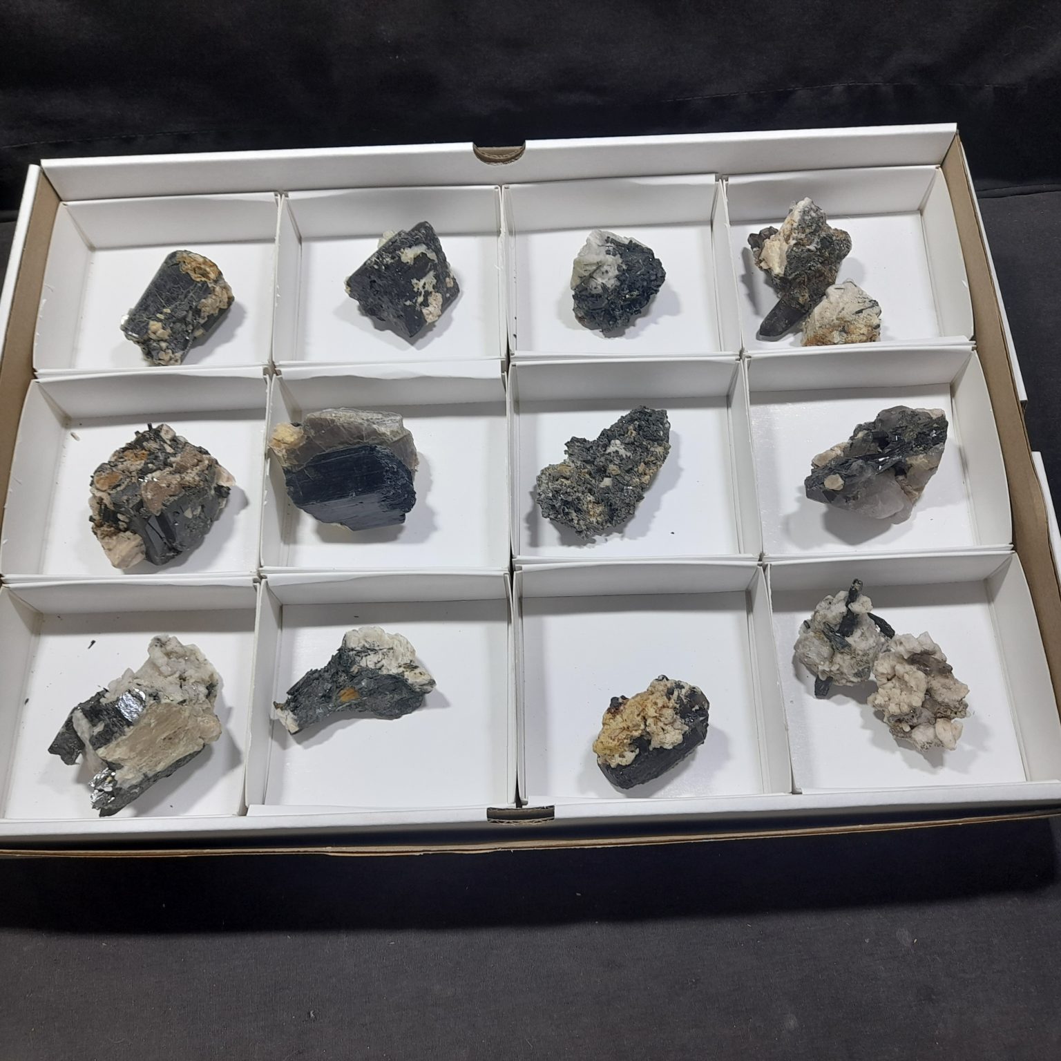 F mineral specimens Archives » AMAZONITE