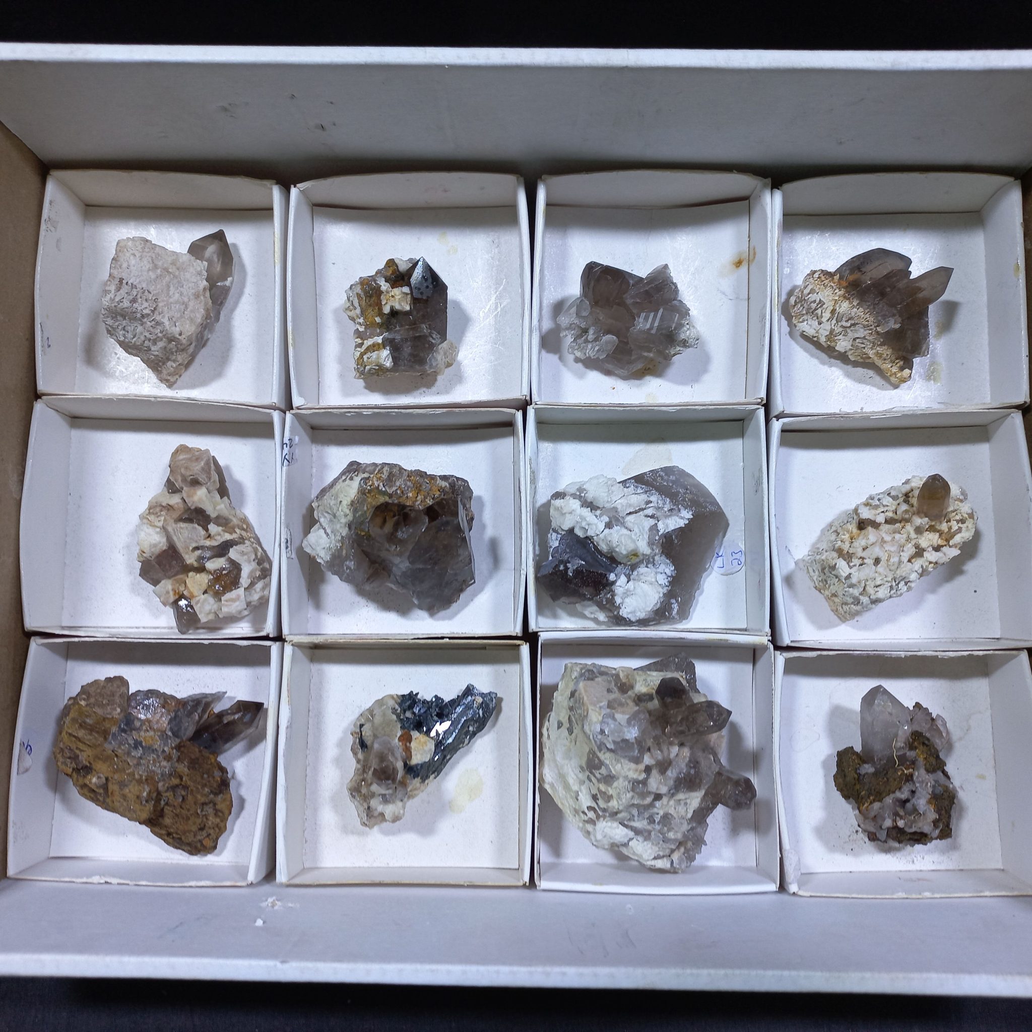 F mineral specimens Archives » AMAZONITE